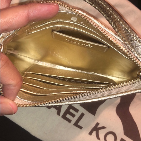 Michael Kors | Bags | Michael Kors Purse And Wallet Combo | Poshmark